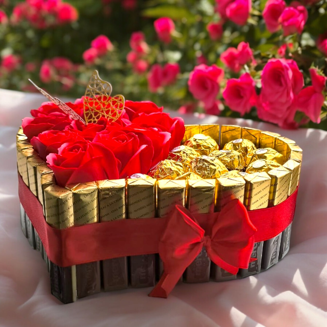 Elegante Herztorte mit Merci und Ferrero Pralinen – Romantisches Gesch ...